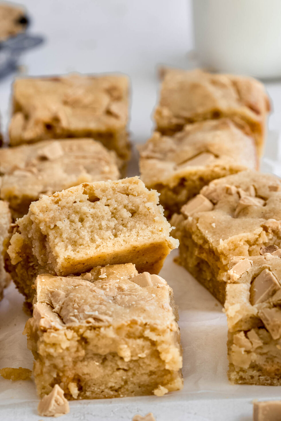 Easy, Delicious Condensed Milk Blondies - Apple Cake Annie