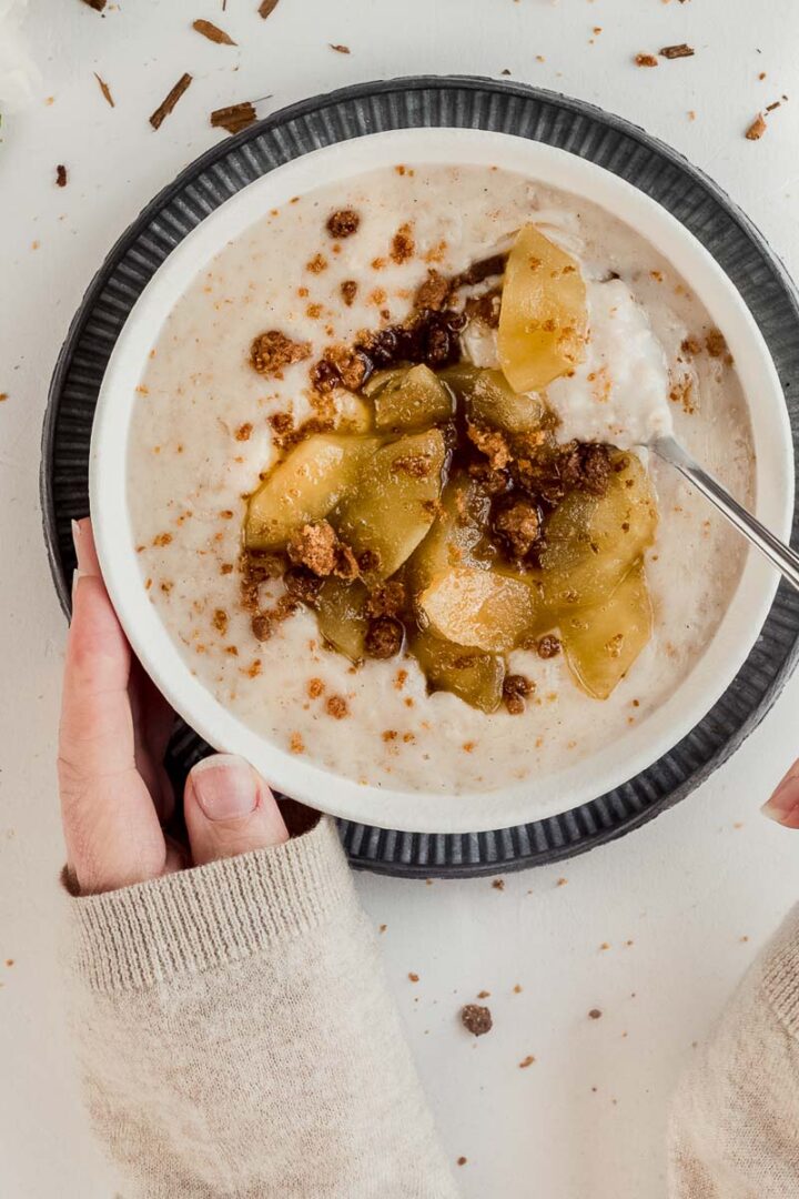 How To Make Apple Pie Porridge - Apple Cake Annie