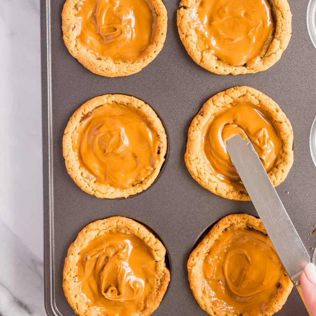 Biscoff Stuffed Cookies - A Quick and Easy Loaded Cookie Recipe - Apple ...