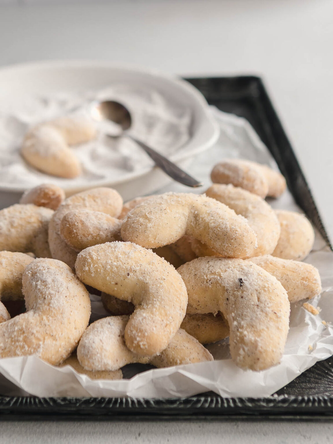 Austrian Vanilla Crescent Cookies - Apple Cake Annie